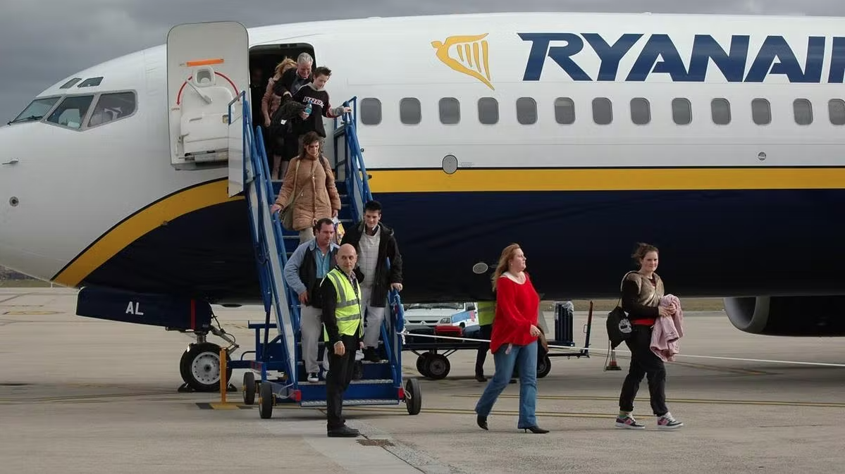 Ritardo di oltre 5 ore nel volo Verona Brindisi, 250€ ai passeggeri